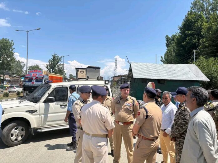DIG Traffic Kashmir Reviews Traffic Preparedness for SANJY-2026 in ...