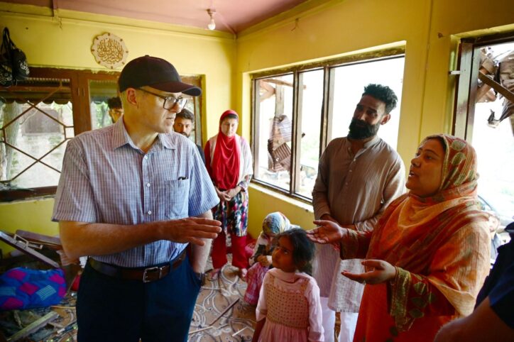 CM Omar visits several areas in Uri, Assures relief & rehab for affected families – The Kashmir ...