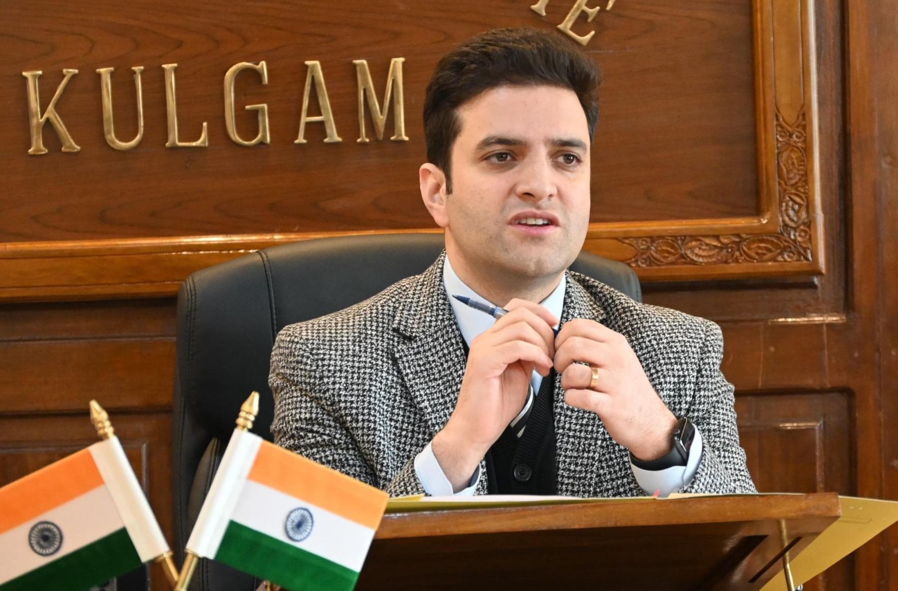 DC Kulgam reviews functioning of Eklavya Model Residential School ...