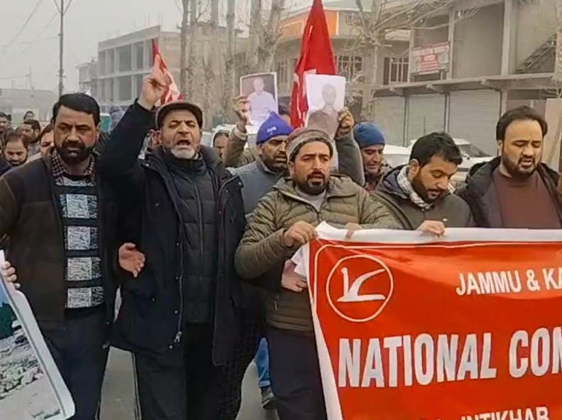 NC Workers Stage Protest in Chadoora Over Alleged Administrative ...