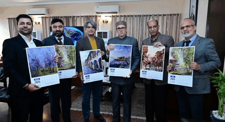 CM Omar Unveils Paras Health Srinagar’s 2026 Calendar, Emphasising ...