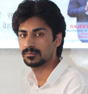 Syeed Fakhrudin assumes charge as DC B’gam, Shahbaz A Mirza accorded ...