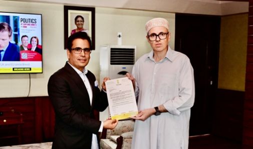 Tanvir Sadiq calls on CM Omar, Seeks allocation of fire stations in New ...