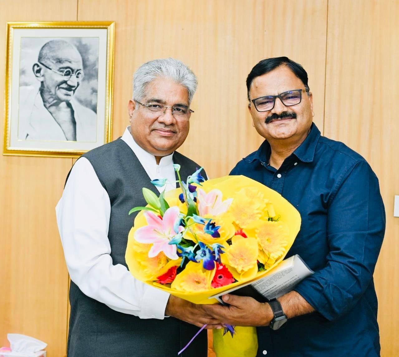 Javed Rana meets Union Forest Minister – The Kashmir Horizon